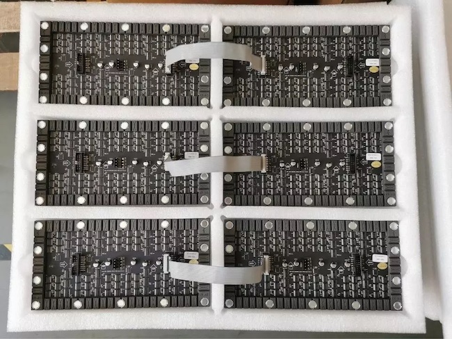 High Resolution Modular LED Display Panels P2mm Shopping Mall Cylinder ...